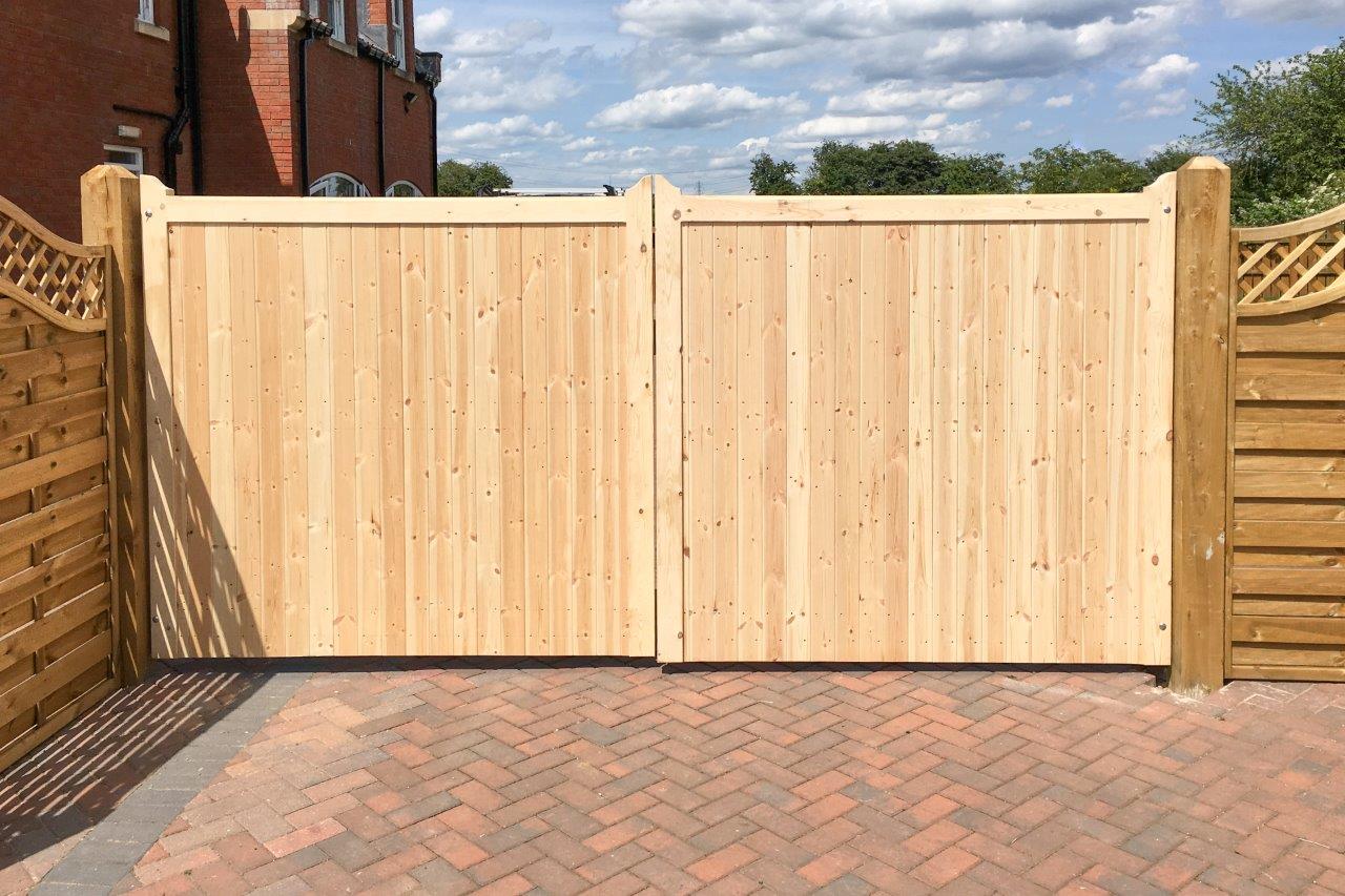 Timber Fencing | Gallery - Ingleby Barwick, North Yorkshire
